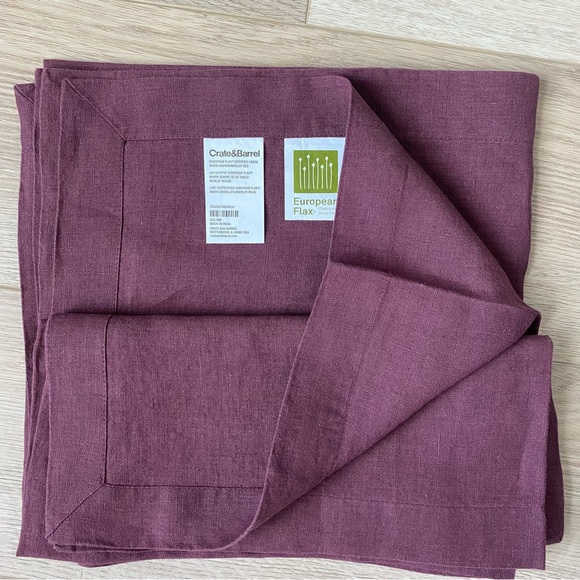 Crate&Barrel | Dining | Cratebarrel Marin Merlot Red Linen Napkin Set ...